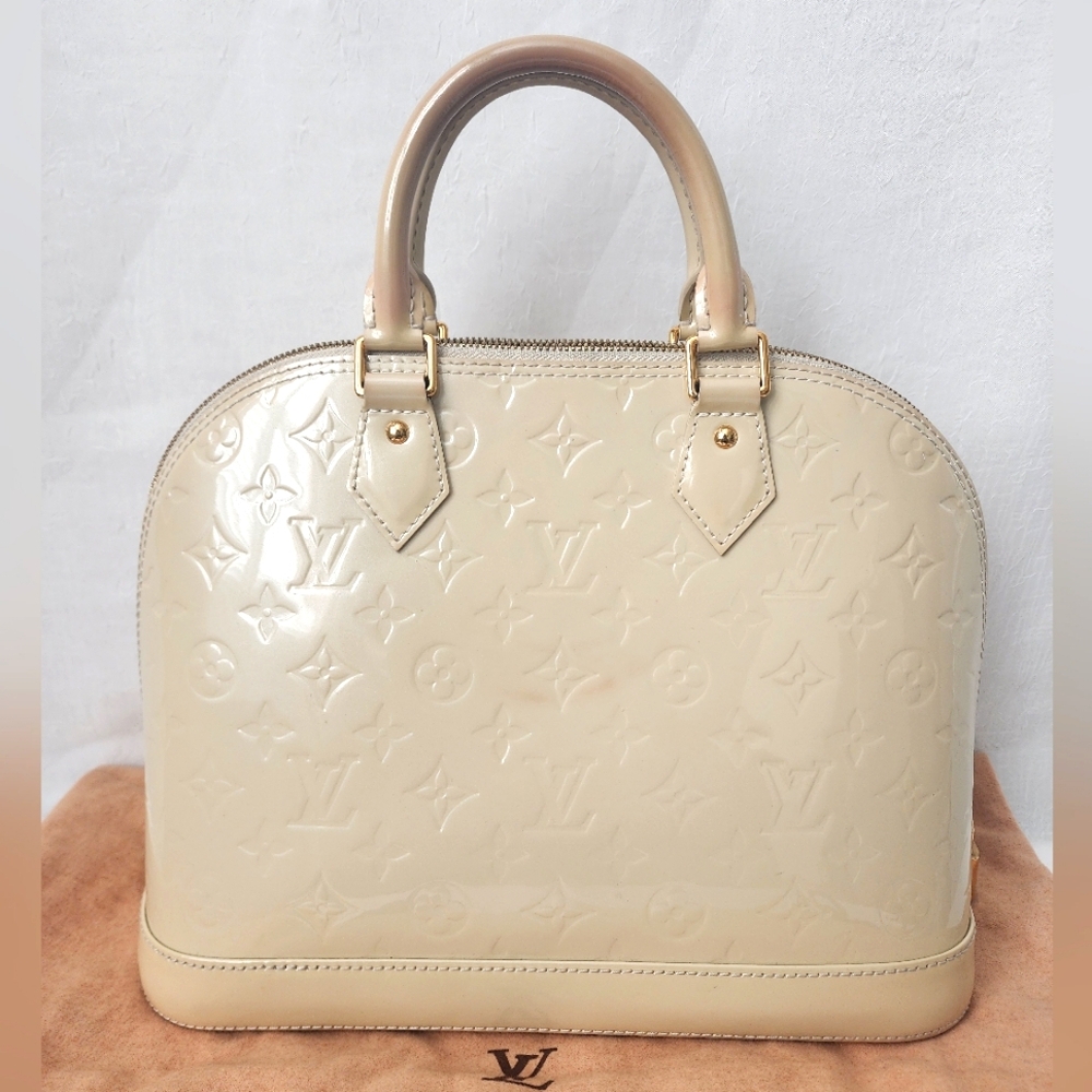 Louis Vuitton | Bags | Auth Louis Vuitton Monogram Vernis Alma Cream ...